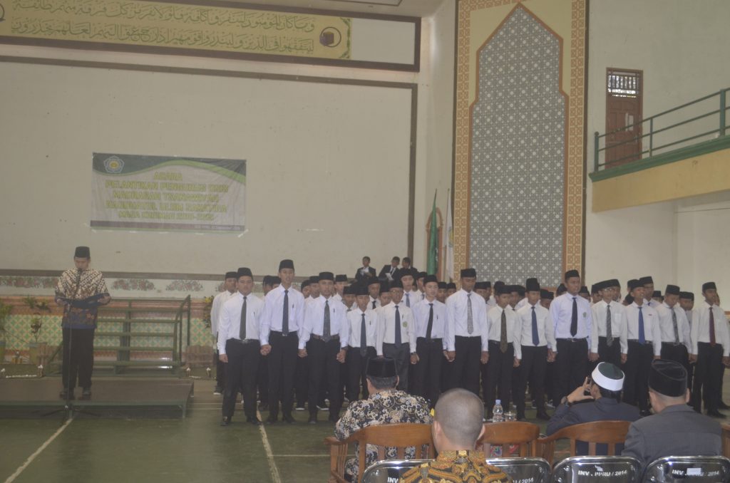 Pelantikan Pengurus Osis MTs Raudhatul Ulum Sakatiga Masa Khidmah 2018 ...